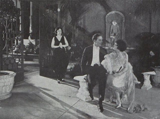 Vox Femina 1923 – sempre in penombra